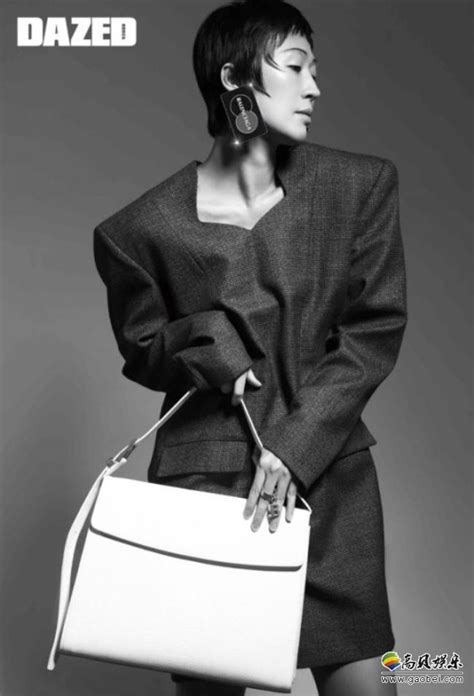 韩国女模特洪真庆为某杂志最新一期拍摄时装写真，中性风格突显自我魅力 新闻资讯 高贝娱乐