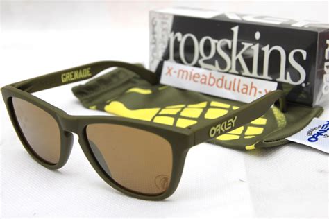 Shades4u Oakley Frogskins Grenade Limited