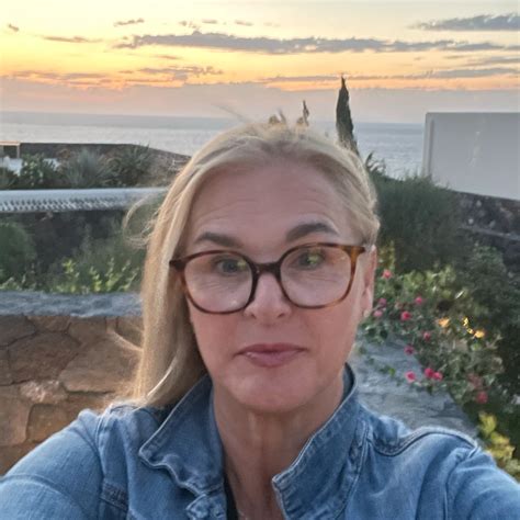 Suzanne Ferrando Smartflyer New Jersey Based Travel Advisor