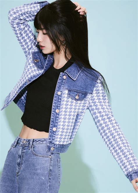 Suzy Radiates Her Stunning And Lovely Beauty With A Hime Cut In The Latest Guess Pictorial Allkpop