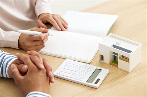 住宅ローンの利息の計算方法│金利差による利息額の違いは？ 住宅ローンコラム 住宅ローン【フラット35】ならファミリーライフサービス