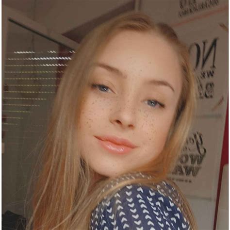 Jacqueline Schreck Produktionsmitarbeiterin Brand Gmbh And Co Kg Xing