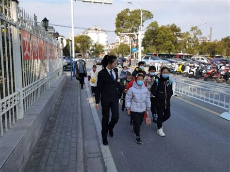 崇川法院沉浸式普法润童心 澎湃号政务 澎湃新闻 The Paper