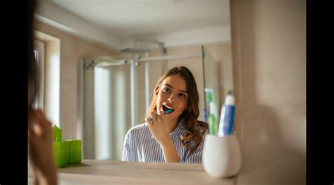 Врач Гришина Плохая чистка зубов может вызвать проблемы с ушами и сердцем