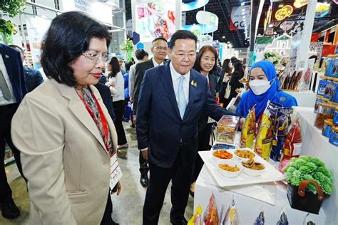 Photo Gallery “พาณิชย์”นำสมุนไพรไทย อาหารแห่งอนาคต โชว์งาน Thaifex