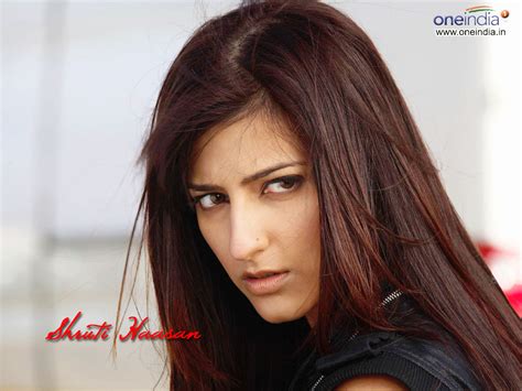 Sexy Shruti Hassan Looking So Cute In Saree Photos Beatiful Sexy Shruti Hassan Wallpaper