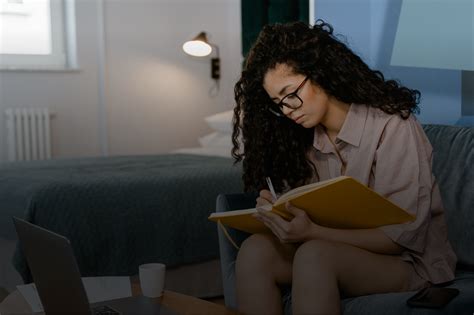 Praktikumsbericht Vorlage And Beispiele Tipps Zum Schreiben