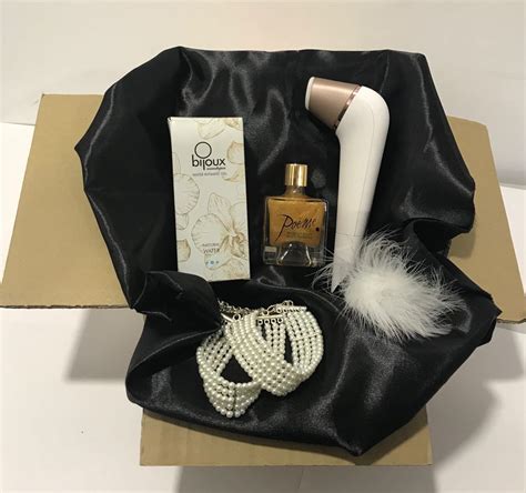 Love Box a nova caixa de acessórios para sexo mais divertido NiT