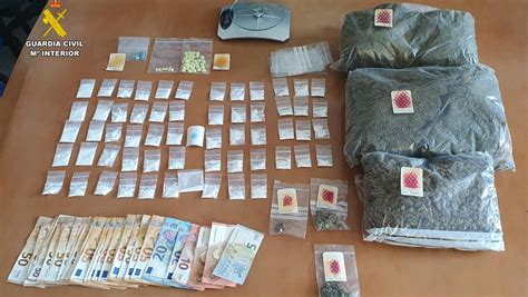 Detienen A Un Holandés En Xàbia Por Venta De Droga En Su Vehículo Y Se