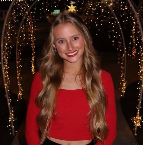 Morre Aos 19 Anos Influenciadora Anna Grace