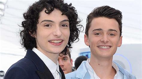 Stranger Things Finn Wolfhard Reacts To Noah Schnapp Coming Out Us