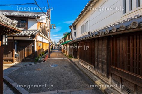 奈良 重要伝統的建造物群保存地区 今井町の町並みの写真素材 203892206 イメージマート