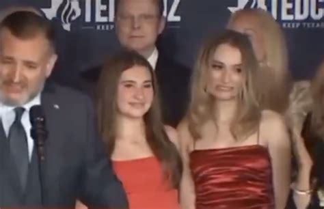 Ted Cruzs Daughter Says Dont Clap For That About Trump Getting Re