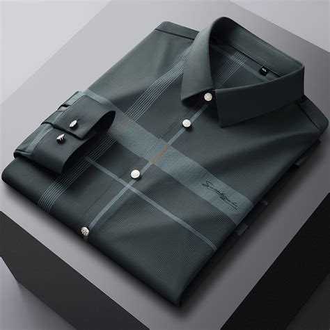 Cleo Classic Minimalist Dress Shirt
