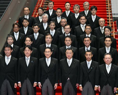 岸田内閣「副大臣と政務官54人すべて男」これが適材適所？ メディア万華鏡 山田道子 毎日新聞「経済プレミア」