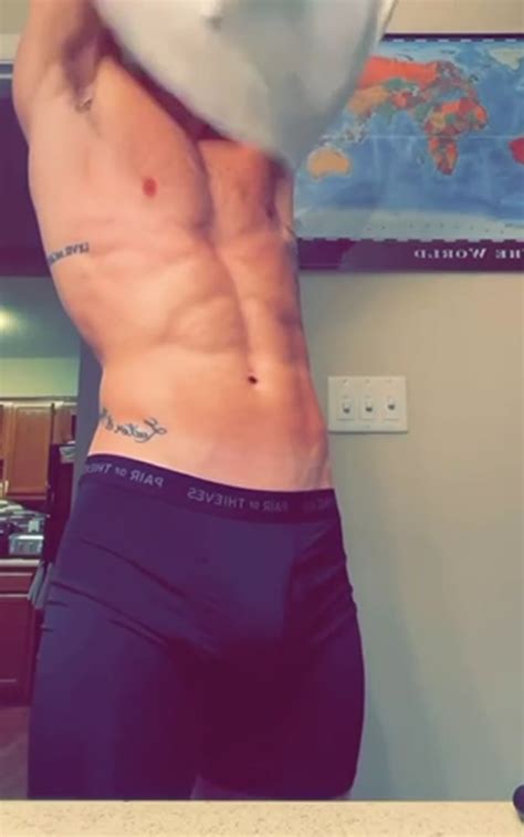 Muscle Teen Strip Show Me All Muscle Teen Strip Show Me All