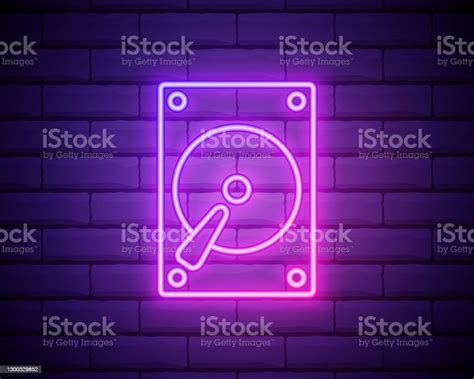 하드 디스크 네온 글로우 아이콘 간단한 얇은 선 Ui 및 Ux 웹 사이트 또는 모바일 응용 프로그램에 대한 기술 아이콘의 윤곽 벡터 0명에 대한 스톡 벡터 아트 및 기타