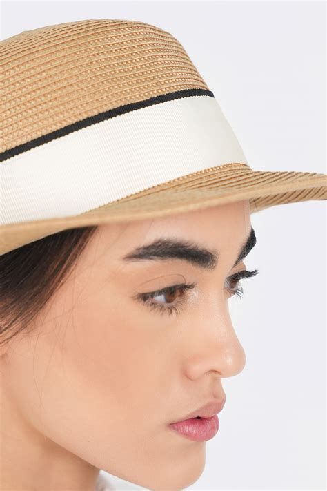 کلاه حصیری زنانه فروشگاه اینترنتی بادی اسپینر