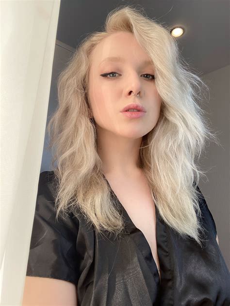 Tw Pornstars Vera Jarw Twitter According To My Statistics You Do