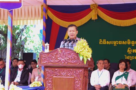 លោកបណ្ឌិត ហ៊ុន ម៉ាណែត ណែនាំឱ្យមន្ត្រី រៀនវិបស្សនា ឆ្លុះកញ្ចក់