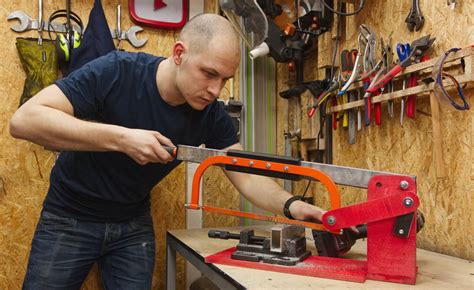 Drill Powered Automatic Hacksaw — The Practical Engineer