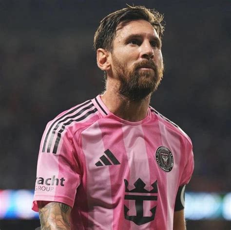 7场狂轰12球5助攻！梅西超越c罗独享历史第一 知乎