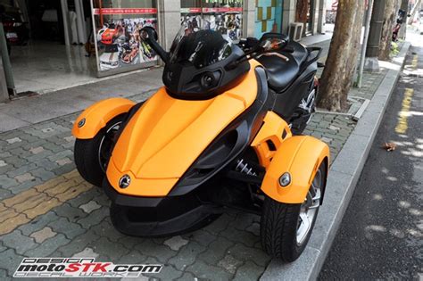 카랩핑 삼륜 차량 전체 무광 랩핑 시공 캔암 스파이더 네이버 블로그