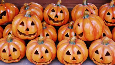 Russias Arkhangelsk Region Bans Halloween At Schools