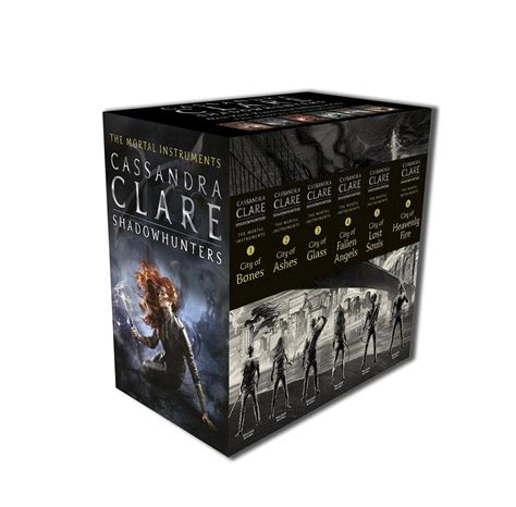 The Mortal Instruments Slipcase Six Books Cassandra Clare Amazon Ca