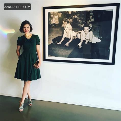 SILVIA BUSUIOC Feet AZNudeFeet