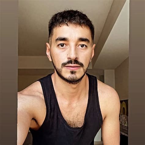 Leonel Labeque Leonel Labeque • Threads Say More