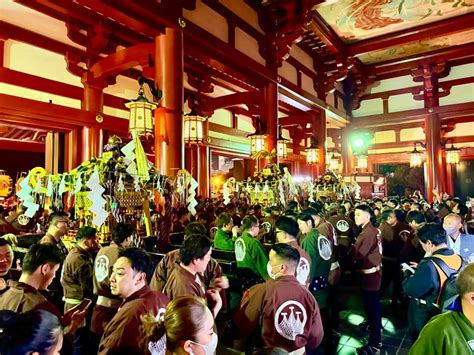 今夜の浅草 慶祝浅草寺本尊示現会 浅草神社宮神輿堂上げ無事に終わりました明 kaminari5656