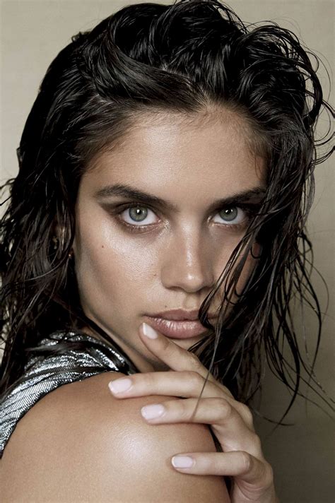 Sara Sampaio Hot Celebs Home