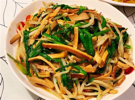 【家常菜 韭菜豆芽炒香干图片】语棽俱来下厨房