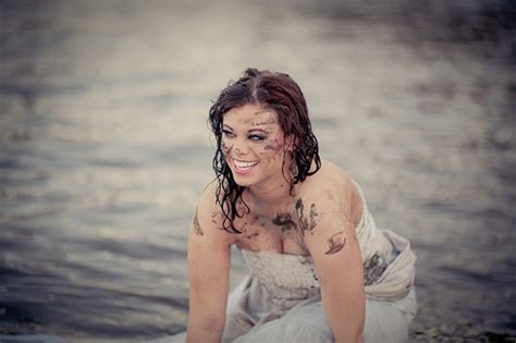 Photo Fridays Sexy Trash The Dress Session Glamour And Grace