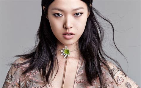 Tian Yi Fashion Model Models Photos Editorials And Latest News The Fmd