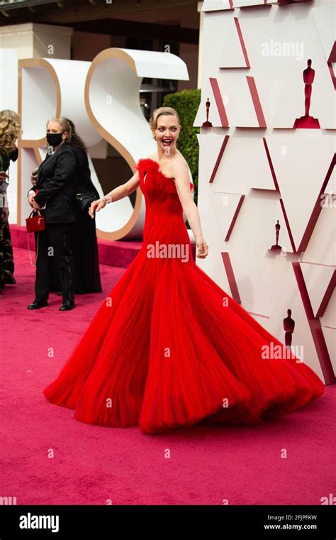 Amanda Seyfried Oscars 2021