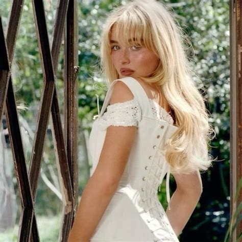 Sabrina Carpenter Estilo Sabrina Carpenter Famosos Actrices Bonitas