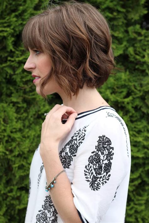 Hairstyles For Women With Short Necks Fade Haircut Styles