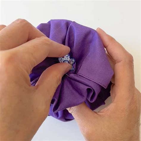 How To Wrap A Round Box Easy With Flower On Top 2025