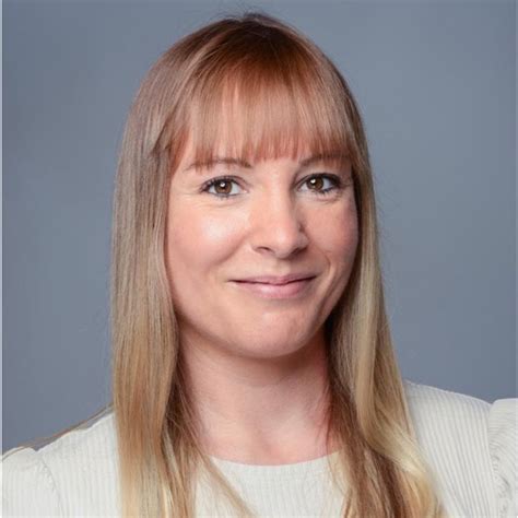 Lisa Hoefers Instagram Twitter And Facebook On Idcrawl