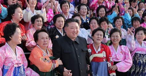 김일성 생일 앞둔 북한…태양절 표현 재등장 주목