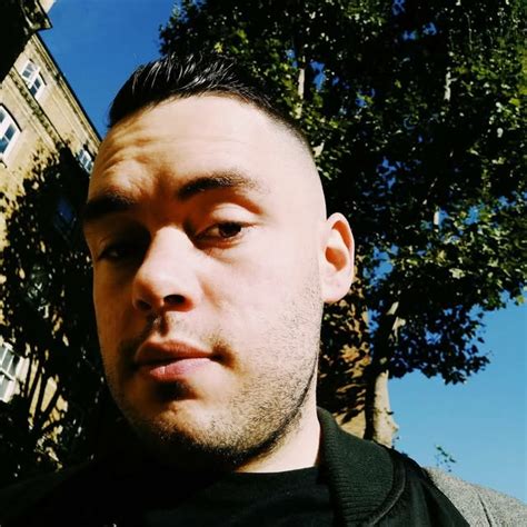 Undertheboot Under The Boot • Threads Say More