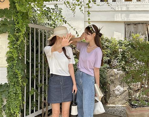 리리앤코 [기본 크롭] 퍼니픈 쿨링 스판 브이넥 티셔츠 여름 신상 썸머룩 데일리룩 미니멀룩 공항룩 데이트룩 캐주얼룩 캠퍼스룩