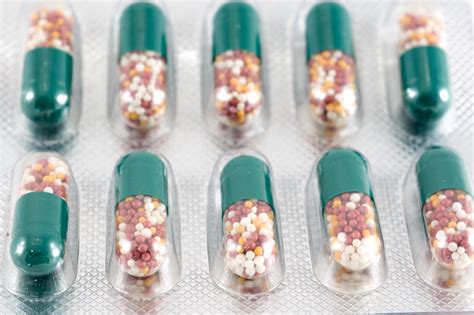 다른 약입니다 정제 물집 팩에서 약입니다 약물 마약입니다 0명에 대한 스톡 사진 및 기타 이미지 0명 감기와 독감 건강관리와 의술 Istock