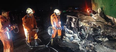 မင်္ဂလာဒုံမြို့နယ်တွင် သစ်တင်ကား နှင့် အိမ်စီးကားတို့ယာဉ်တိုက်မှုဖြစ်ပွားခဲ့ရာ အမျိုသားတစ်ဦး ပ