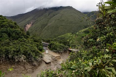 Aumenta A 21 El Número De Muertos Tras La Avalancha En Quetame