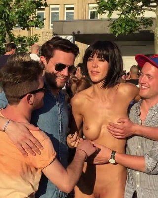 HELPLESS STRIPPERS IN HORNY CROWD Porn Pictures XXX Photos Sex Images 3777501 PICTOA