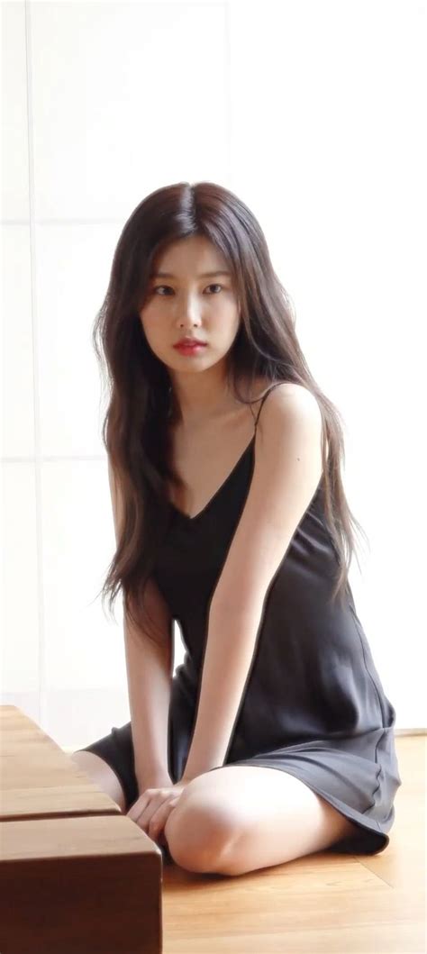 Pin On Iz One Hyewon