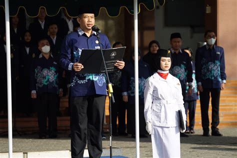 Gelar Upacara Hardiknas Usm Beri Penghargaan Ukm Beprestasi Usm